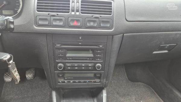 Volkswagen Golf 2006 Telšiai, ar dzinēja tilpumu 1.90 L un nobraukumu 320 tūkst. km par 999 €, foto 8 vietnē AUTOMOTO.COM.LV