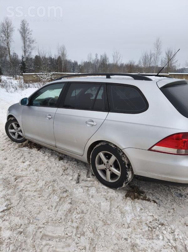 Volkswagen Golf 2007 in Daugavpils, with an engine capacity of 1.90 L and mileage of 370 thousand km for 3200 €, photo 4 on AUTOMOTO.COM.LV