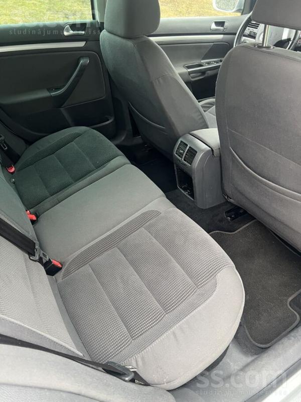 Volkswagen Golf 2007 in Ludza, with an engine capacity of 1.90 L and mileage of 260 thousand km for 3150 €, photo 9 on AUTOMOTO.COM.LV
