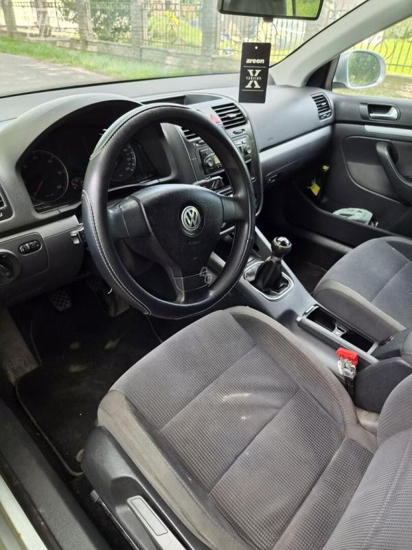 Volkswagen Golf 2007 Viļņa, ar dzinēja tilpumu 1.90 L un nobraukumu 315 tūkst. km par 650 €, foto 8 vietnē AUTOMOTO.COM.LV