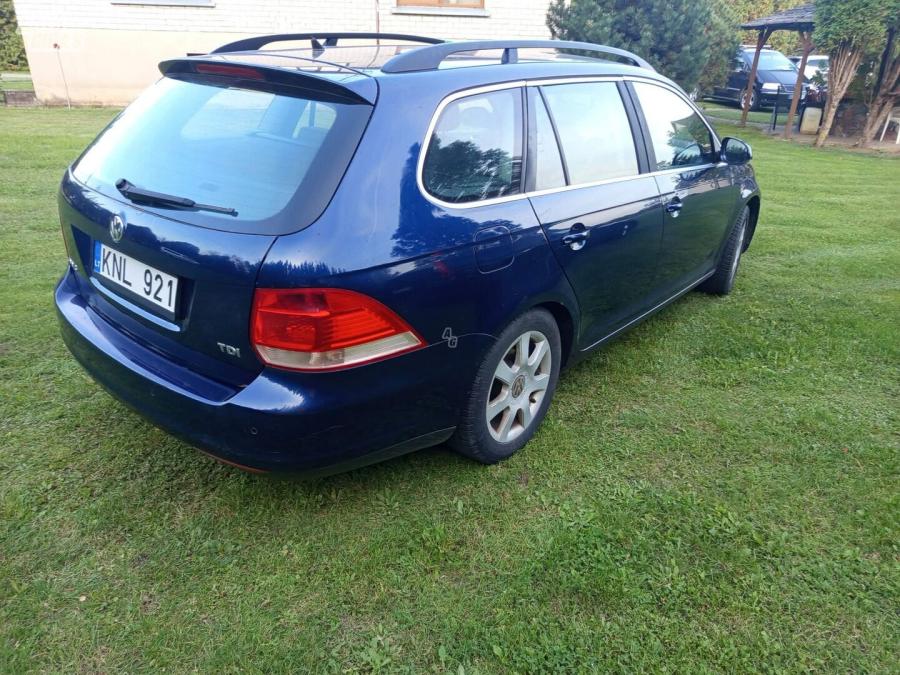 Volkswagen Golf 2007 Vilkaviškis, ar dzinēja tilpumu 1.90 L un nobraukumu 270 tūkst. km par 1750 €, foto 3 vietnē AUTOMOTO.COM.LV
