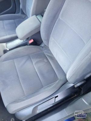 Volkswagen Golf 2007 Vilkaviškis, ar dzinēja tilpumu 1.90 L un nobraukumu 270 tūkst. km par 1750 €, foto 7 vietnē AUTOMOTO.COM.LV