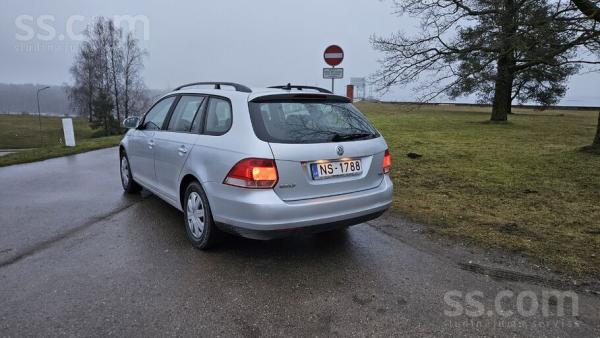 Volkswagen Golf 2008 Aizkraukle, ar dzinēja tilpumu 1.90 L un nobraukumu 333 tūkst. km par 2300 €, foto 4 vietnē AUTOMOTO.COM.LV