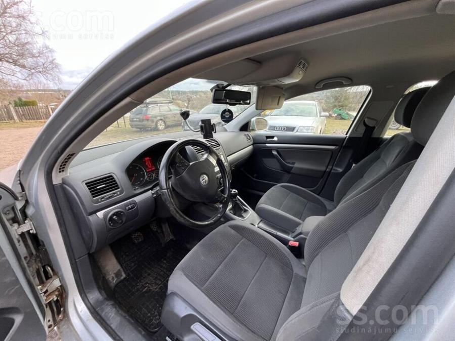 Volkswagen Golf 2008 Tukums, ar dzinēja tilpumu 1.90 L un nobraukumu 251 tūkst. km par 2800 €, foto 5 vietnē AUTOMOTO.COM.LV