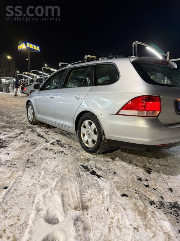 Volkswagen Golf 2008 in Riga, with an engine capacity of 1.90 L and mileage of 324 thousand km for 1690 €, photo 3 on AUTOMOTO.COM.LV