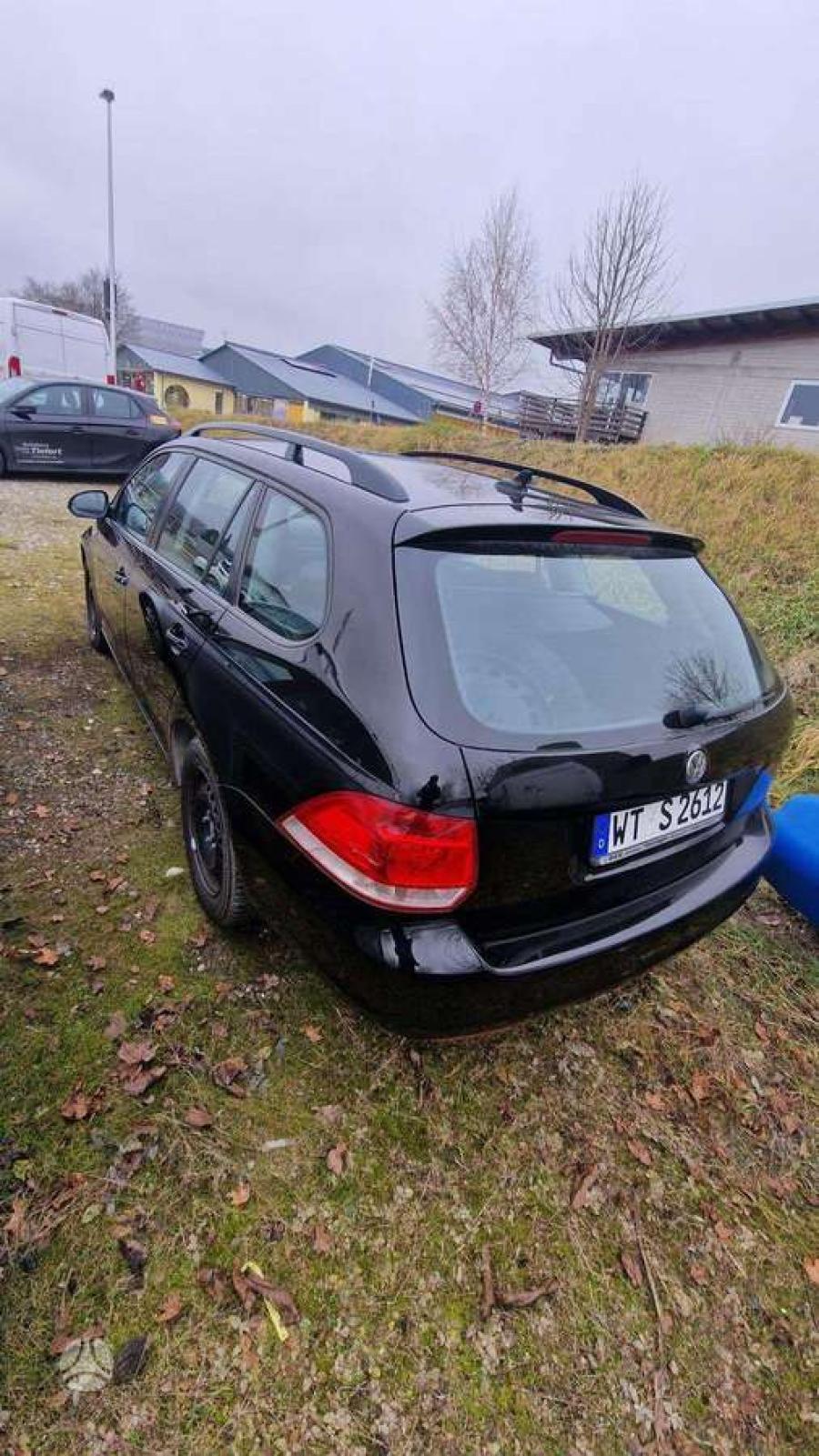 Volkswagen Golf 2008 Marijampole, ar dzinēja tilpumu 1.90 L un nobraukumu 207 tūkst. km par 1750 €, foto 3 vietnē AUTOMOTO.COM.LV