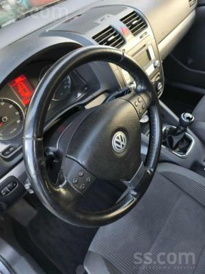 Volkswagen Golf 2008 Liepāja, ar dzinēja tilpumu 1.40 L un nobraukumu 0 tūkst. km par 2750 €, foto 14 vietnē AUTOMOTO.COM.LV