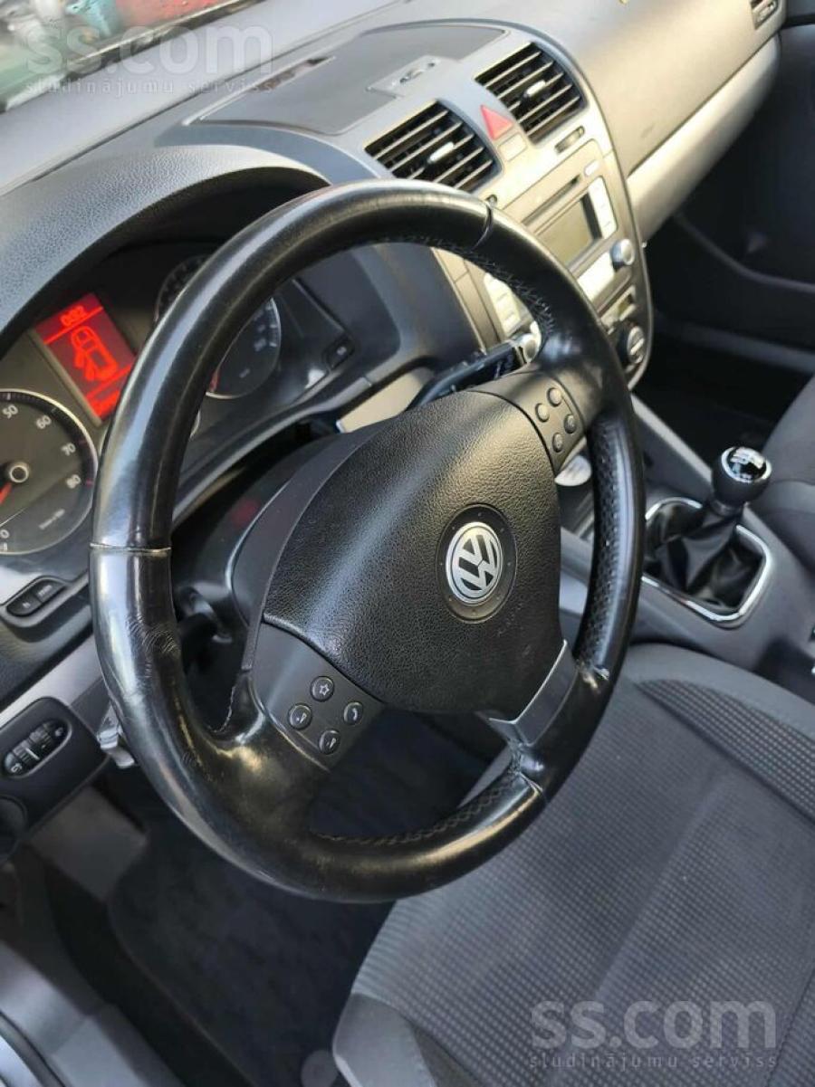 Volkswagen Golf 2008 Liepāja, ar dzinēja tilpumu 1.40 L un nobraukumu 0 tūkst. km par 2750 €, foto 14 vietnē AUTOMOTO.COM.LV