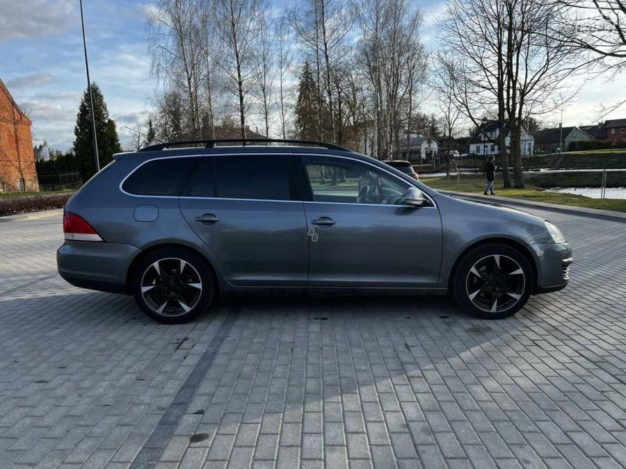 Volkswagen Golf 2008 in Birzai, with an engine capacity of 2.00 L and mileage of 308 thousand km for 800 €, photo 7 on AUTOMOTO.COM.LV