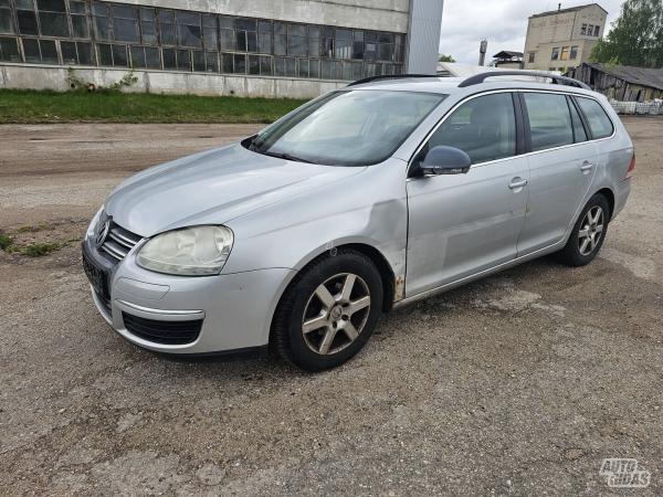 Volkswagen Golf 2008 in Vilnius, with an engine capacity of 1.60 L and mileage of 333 thousand km for 1555 €, photo 3 on AUTOMOTO.COM.LV