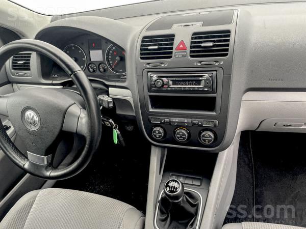 Volkswagen Golf 2008 Rīga, ar dzinēja tilpumu 2.00 L un nobraukumu 210 tūkst. km par 3550 €, foto 7 vietnē AUTOMOTO.COM.LV