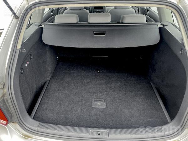 Volkswagen Golf 2008 Rīga, ar dzinēja tilpumu 2.00 L un nobraukumu 210 tūkst. km par 3550 €, foto 9 vietnē AUTOMOTO.COM.LV