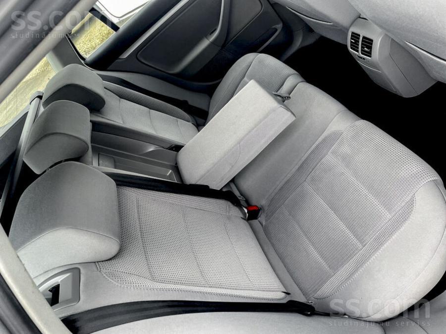 Volkswagen Golf 2008 Rīga, ar dzinēja tilpumu 2.00 L un nobraukumu 210 tūkst. km par 3550 €, foto 11 vietnē AUTOMOTO.COM.LV