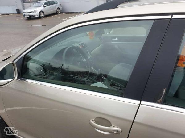 Volkswagen Golf 2008 Jonava, ar dzinēja tilpumu 2.00 L un nobraukumu 400 tūkst. km par 2500 €, foto 5 vietnē AUTOMOTO.COM.LV