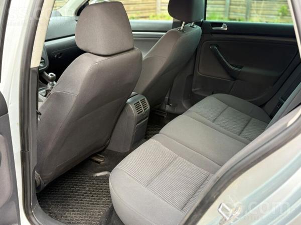 Volkswagen Golf 2008 Rīga, ar dzinēja tilpumu 1.90 L un nobraukumu 340 tūkst. km par 2090 €, foto 8 vietnē AUTOMOTO.COM.LV