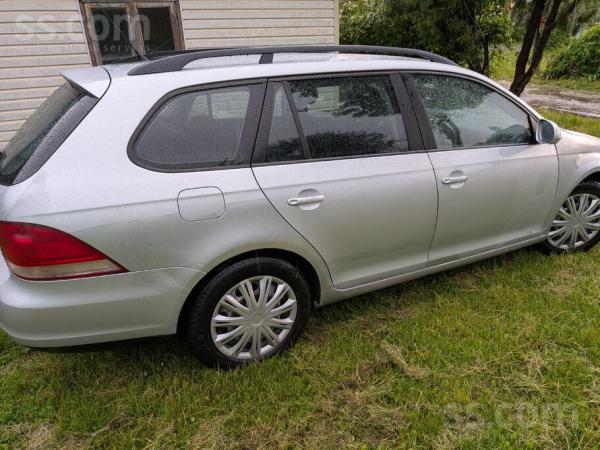 Volkswagen Golf 2008 Jēkabpils, ar dzinēja tilpumu 1.90 L un nobraukumu 330 tūkst. km par 1200 €, foto 3 vietnē AUTOMOTO.COM.LV
