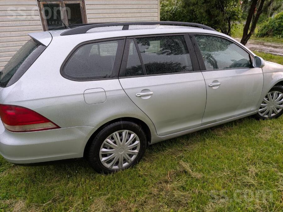 Volkswagen Golf 2008 in Jekabpils, with an engine capacity of 1.90 L and mileage of 330 thousand km for 1200 €, photo 4 on AUTOMOTO.COM.LV