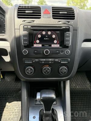 Volkswagen Golf 2008 Daugavpils, ar dzinēja tilpumu 1.90 L un nobraukumu 282 tūkst. km par 3950 €, foto 12 vietnē AUTOMOTO.COM.LV