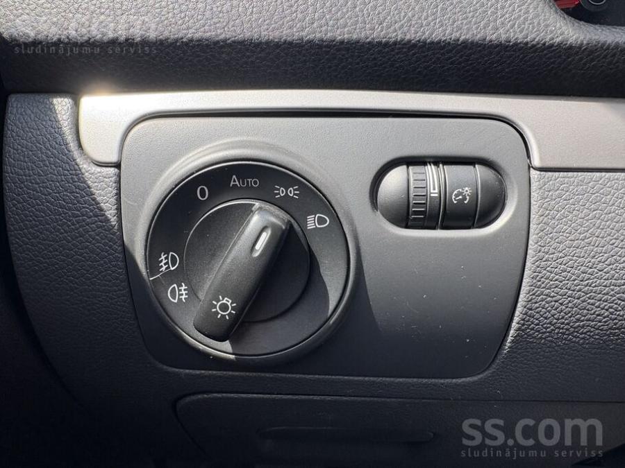 Volkswagen Golf 2008 Daugavpils, ar dzinēja tilpumu 1.90 L un nobraukumu 282 tūkst. km par 3950 €, foto 16 vietnē AUTOMOTO.COM.LV