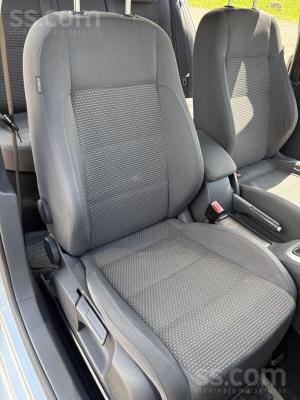 Volkswagen Golf 2008 Daugavpils, ar dzinēja tilpumu 1.90 L un nobraukumu 282 tūkst. km par 3950 €, foto 23 vietnē AUTOMOTO.COM.LV