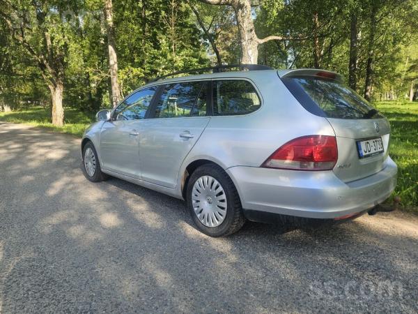 Volkswagen Golf 2008 Valmiera, ar dzinēja tilpumu 1.90 L un nobraukumu 378 tūkst. km par 1550 €, foto 3 vietnē AUTOMOTO.COM.LV