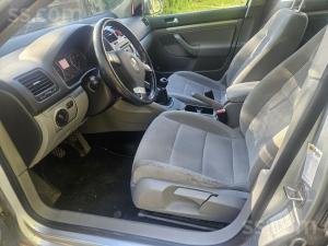Volkswagen Golf 2008 Valmiera, ar dzinēja tilpumu 1.90 L un nobraukumu 378 tūkst. km par 1550 €, foto 9 vietnē AUTOMOTO.COM.LV