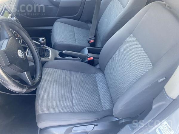 Volkswagen Golf 2008 in Rezekne, with an engine capacity of 1.90 L and mileage of 0 thousand km for 3450 €, photo 10 on AUTOMOTO.COM.LV
