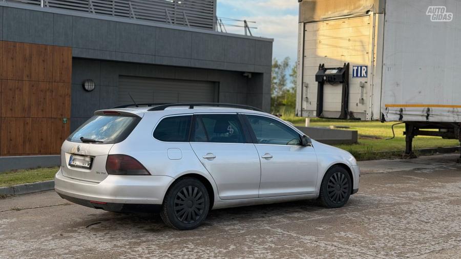 Volkswagen Golf 2008 Viļņa, ar dzinēja tilpumu 2.00 L un nobraukumu 306 tūkst. km par 950 €, foto 4 vietnē AUTOMOTO.COM.LV