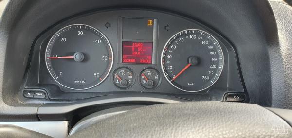 Volkswagen Golf 2008 in Siauliai, with an engine capacity of 2.00 L and mileage of 323 thousand km for 1350 €, photo 10 on AUTOMOTO.COM.LV