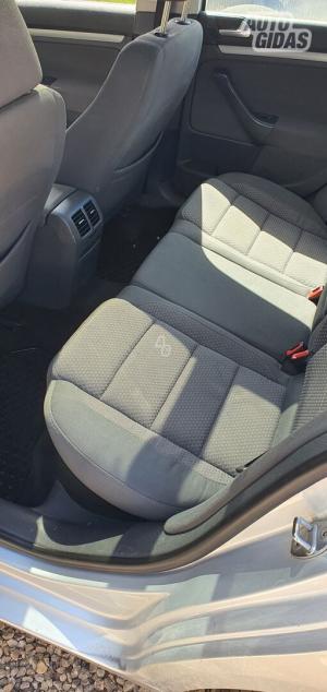 Volkswagen Golf 2008 Šauļi, ar dzinēja tilpumu 2.00 L un nobraukumu 323 tūkst. km par 1350 €, foto 12 vietnē AUTOMOTO.COM.LV