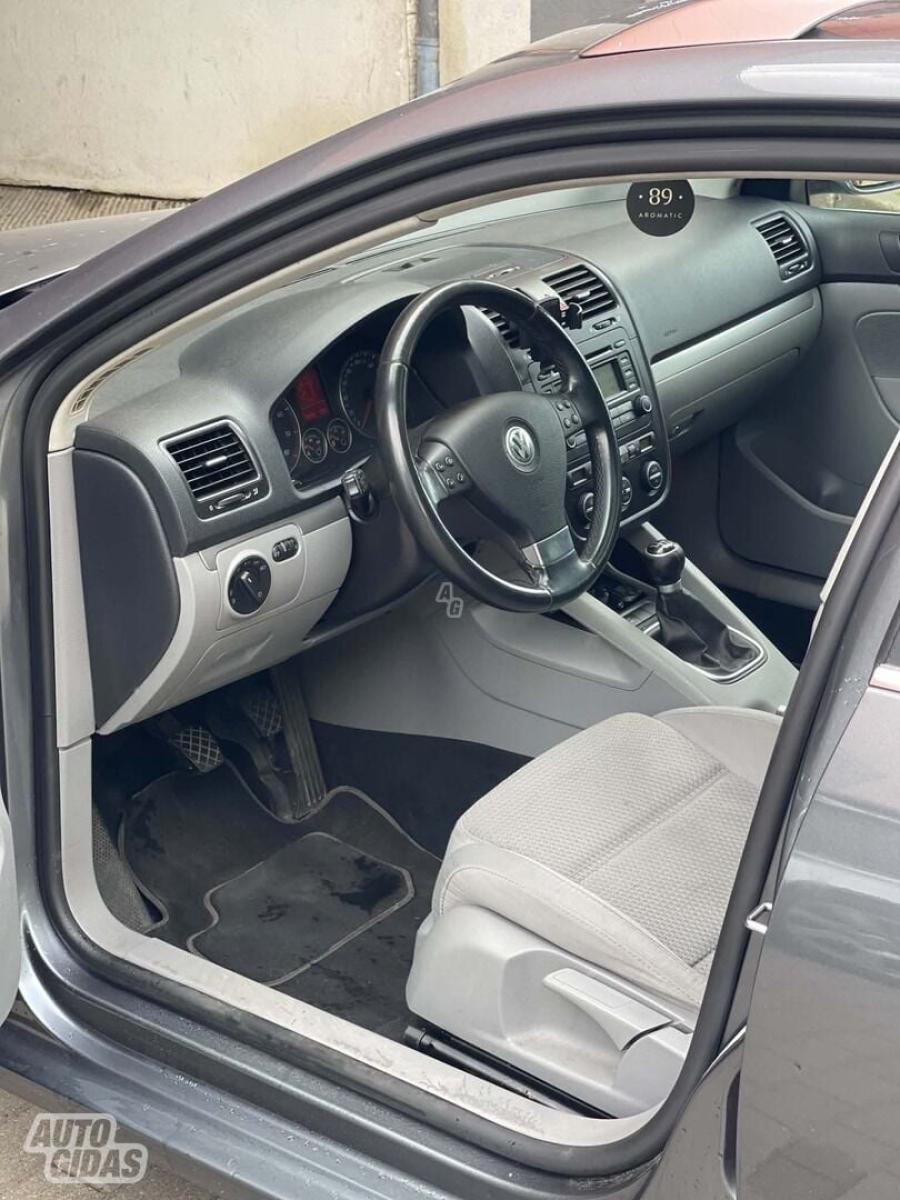 Volkswagen Golf 2008 Klaipėda, ar dzinēja tilpumu 1.40 L un nobraukumu 175 tūkst. km par 2600 €, foto 4 vietnē AUTOMOTO.COM.LV