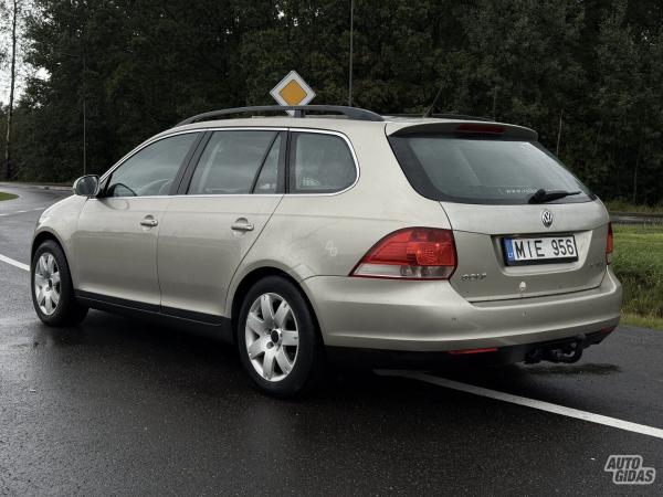 Фольксваген Гольф 2008 в Каунас на AUTOMOTO.COM.LV Фольксваген Гольф 2008 в Каунас, объемом двигателя 2.00 л и пробегом 327 тыс. км за 3000 €, фото 5 на AUTOMOTO.COM.LV