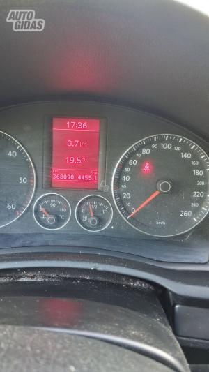 Volkswagen Golf 2008 in Vilnius, with an engine capacity of 1.90 L and mileage of 368 thousand km for 1300 €, photo 15 on AUTOMOTO.COM.LV