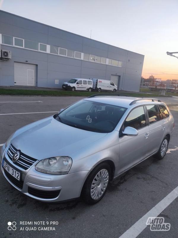 Volkswagen Golf 2008 in Klaipeda on AUTOMOTO.COM.LV Volkswagen Golf 2008 in Klaipeda, with an engine capacity of 1.90 L and mileage of 320 thousand km for 850 €, photo 1 on AUTOMOTO.COM.LV