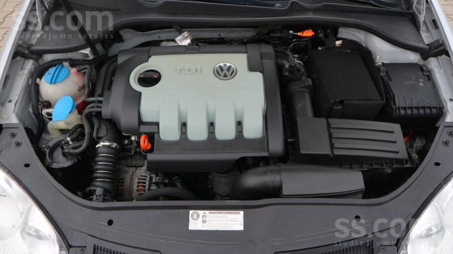 Volkswagen Golf 2009 Rīga, ar dzinēja tilpumu 1.90 L un nobraukumu 292 tūkst. km par 3599 €, foto 13 vietnē AUTOMOTO.COM.LV