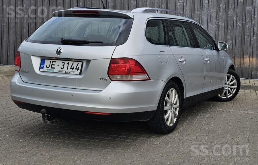 Volkswagen Golf 2009 in Jelgava, with an engine capacity of 1.90 L and mileage of 296 thousand km for 2550 €, photo 3 on AUTOMOTO.COM.LV