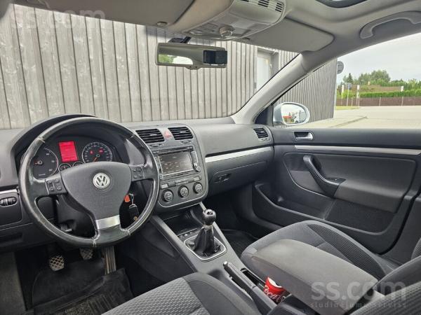 Volkswagen Golf 2009 Jelgava, ar dzinēja tilpumu 1.90 L un nobraukumu 296 tūkst. km par 2550 €, foto 5 vietnē AUTOMOTO.COM.LV