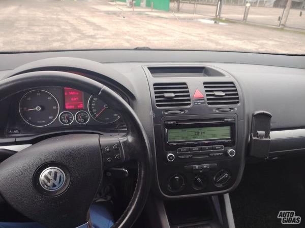 Volkswagen Golf 2009 in Vilkaviskis, with an engine capacity of 1.90 L and mileage of 320 thousand km for 2100 €, photo 8 on AUTOMOTO.COM.LV