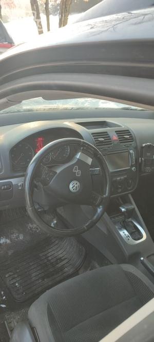 Volkswagen Golf 2009 in Vilnius, with an engine capacity of 2.00 L and mileage of 350 thousand km for 850 €, photo 11 on AUTOMOTO.COM.LV
