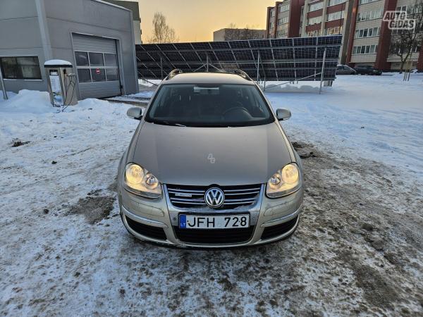Volkswagen Golf 2009 Prienai, ar dzinēja tilpumu 1.90 L un nobraukumu 400 tūkst. km par 1350 €, foto 3 vietnē AUTOMOTO.COM.LV