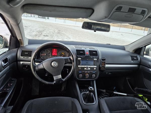 Volkswagen Golf 2009 Prienai, ar dzinēja tilpumu 1.90 L un nobraukumu 400 tūkst. km par 1350 €, foto 9 vietnē AUTOMOTO.COM.LV