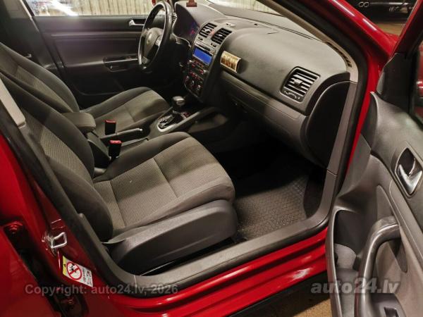 Volkswagen Golf 2009 in Tallinn, with an engine capacity of 1.90 L and mileage of 390 thousand km for 2500 €, photo 11 on AUTOMOTO.COM.LV