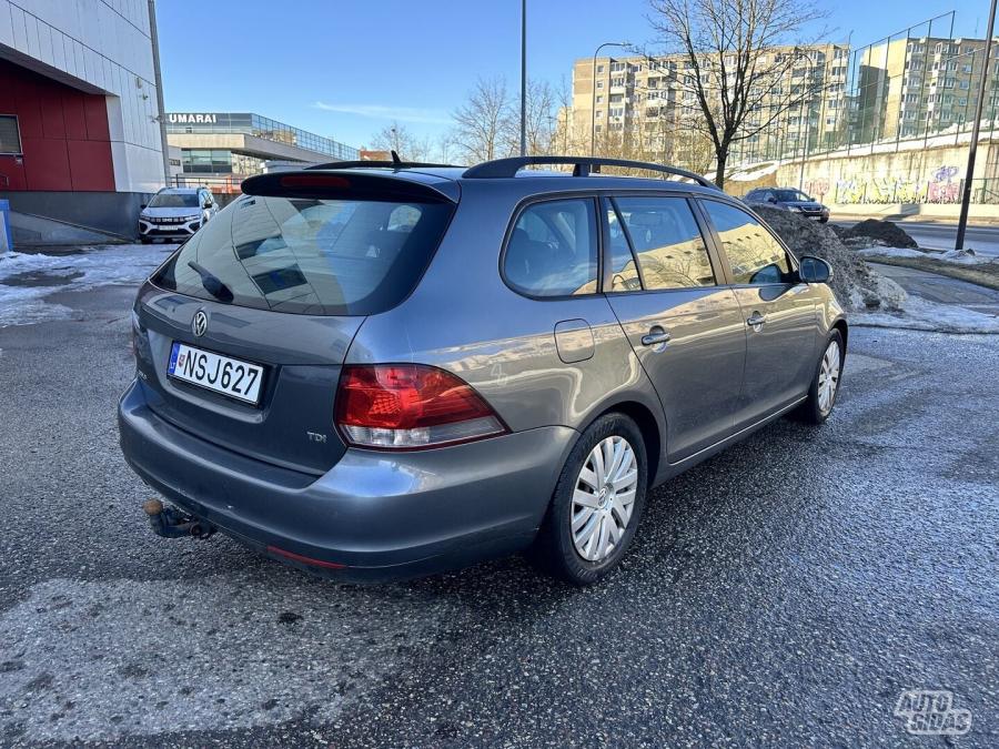 Volkswagen Golf 2009 Viļņa, ar dzinēja tilpumu 1.60 L un nobraukumu 308 tūkst. km par 2500 €, foto 5 vietnē AUTOMOTO.COM.LV