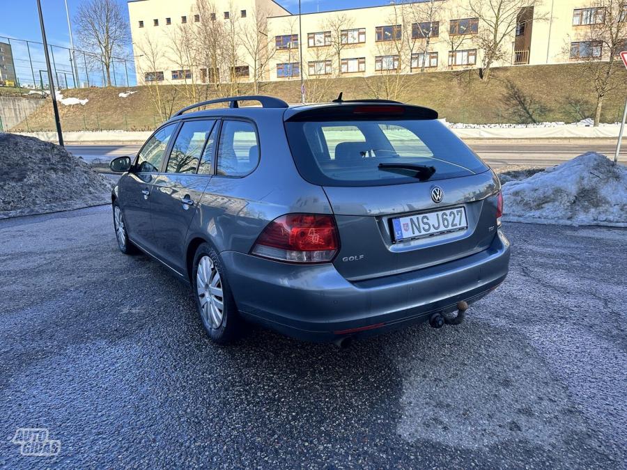 Volkswagen Golf 2009 Viļņa, ar dzinēja tilpumu 1.60 L un nobraukumu 308 tūkst. km par 2500 €, foto 7 vietnē AUTOMOTO.COM.LV