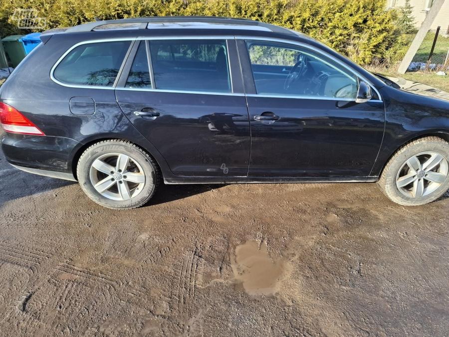 Volkswagen Golf 2009 Prienai, ar dzinēja tilpumu 1.90 L un nobraukumu 268 tūkst. km par 2450 €, foto 4 vietnē AUTOMOTO.COM.LV