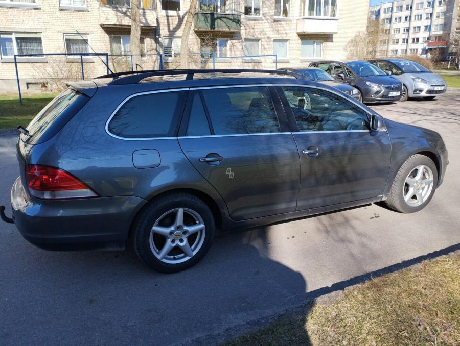 Volkswagen Golf 2009 in Vilnius, with an engine capacity of 2.00 L and mileage of 308 thousand km for 1950 €, photo 7 on AUTOMOTO.COM.LV