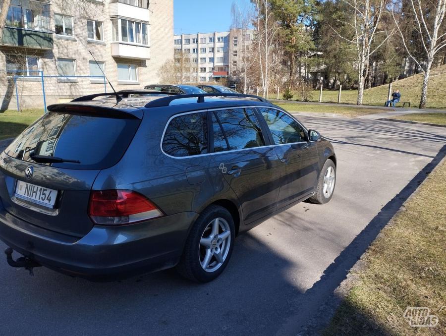 Volkswagen Golf 2009 in Vilnius, with an engine capacity of 2.00 L and mileage of 308 thousand km for 1950 €, photo 9 on AUTOMOTO.COM.LV
