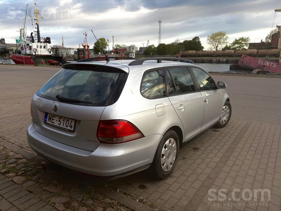Volkswagen Golf 2009 in Liepaja, with an engine capacity of 1.90 L and mileage of 301 thousand km for 1700 €, photo 7 on AUTOMOTO.COM.LV