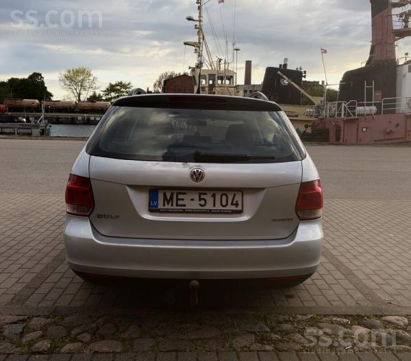 Volkswagen Golf 2009 Liepāja, ar dzinēja tilpumu 1.90 L un nobraukumu 301 tūkst. km par 1700 €, foto 8 vietnē AUTOMOTO.COM.LV