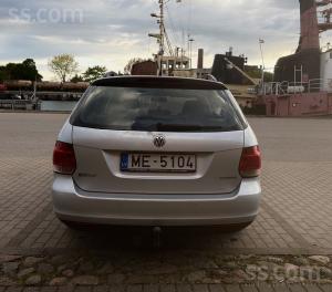 Volkswagen Golf 2009 in Liepaja, with an engine capacity of 1.90 L and mileage of 301 thousand km for 1700 €, photo 9 on AUTOMOTO.COM.LV
